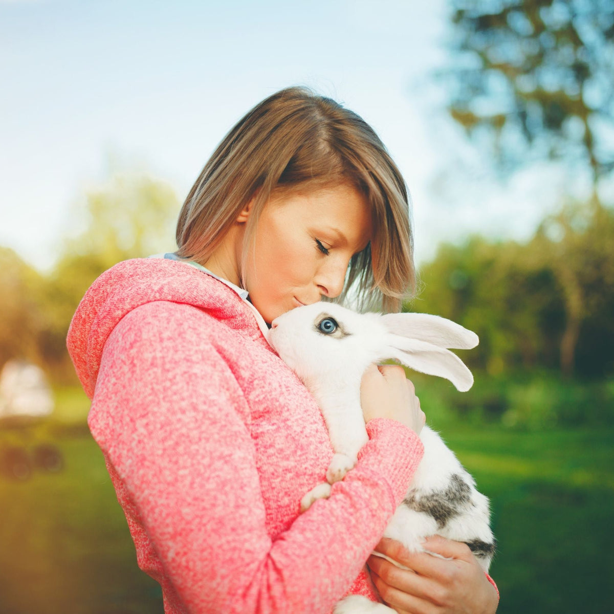 Grooming for Healthy Rabbits: Rabbit Awareness Week 2025 – Masterclip