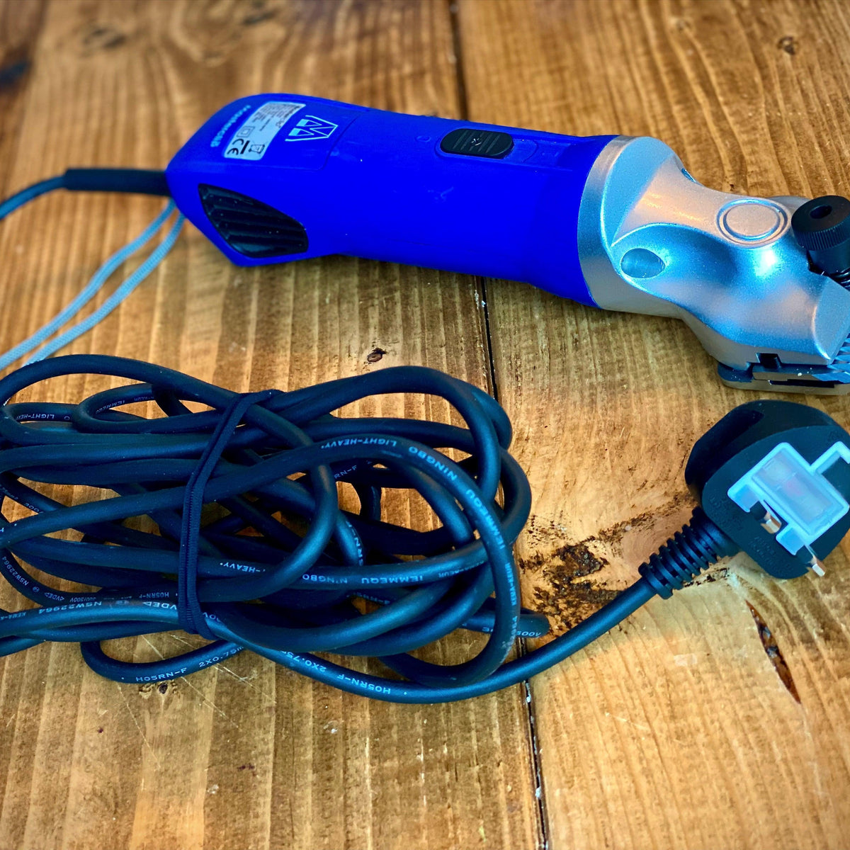 Care of Mains Powered, Heavy Duty Clippers – Masterclip